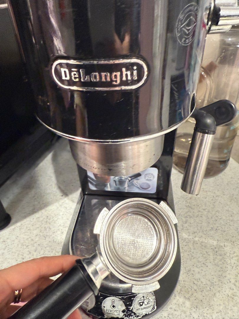 ec680 bk delonghi coffee machine 半自動咖啡機 連所有配件 * with all accessories ...