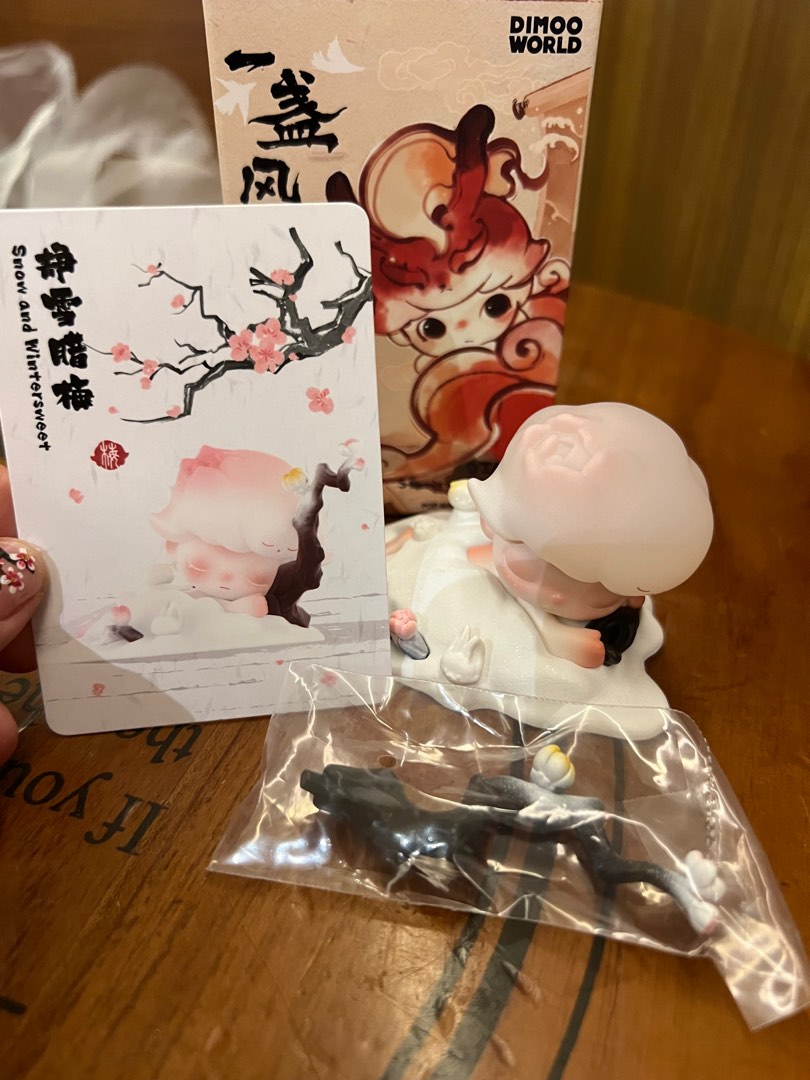 Dimoo Stories In A Cup - Snow, Hobbies & Toys, Toys & Games on Carousell