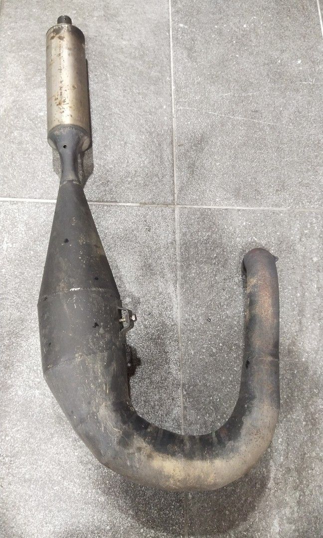 Ekzos Vespa Pipe Kiri, Everything Else, Others on Carousell