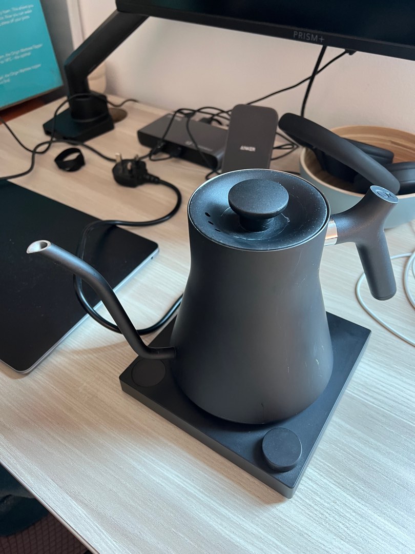 Fellow Stagg EKG Electric Pour Over Kettle 0.9L - Matte Black, TV ...