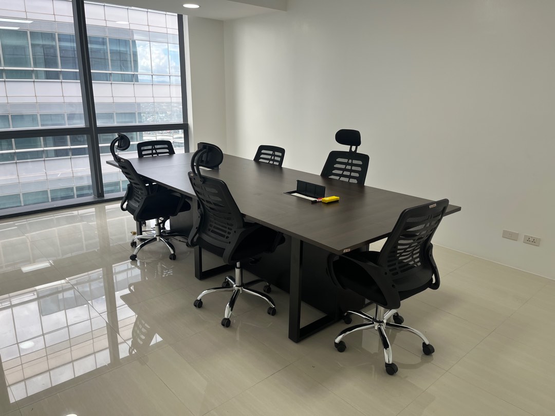 For Rent: BGC Office Fully Fitted - Park Triangle Corp Plaza 171sqm ...