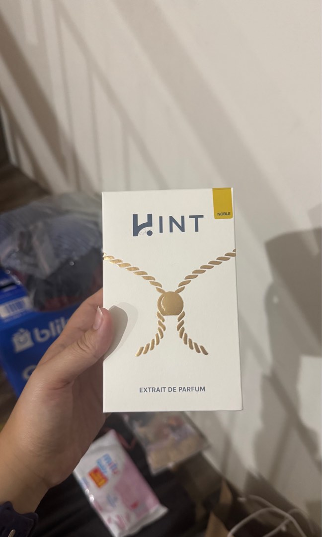 HINT NOBLE EXTRAIT DE PARFUM, Kesehatan & Kecantikan, Parfum, Kuku ...