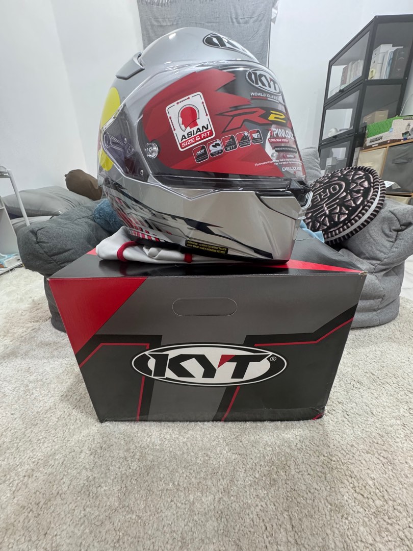 KYT helmet R2R pro limited(fullface), Auto Accessories on Carousell