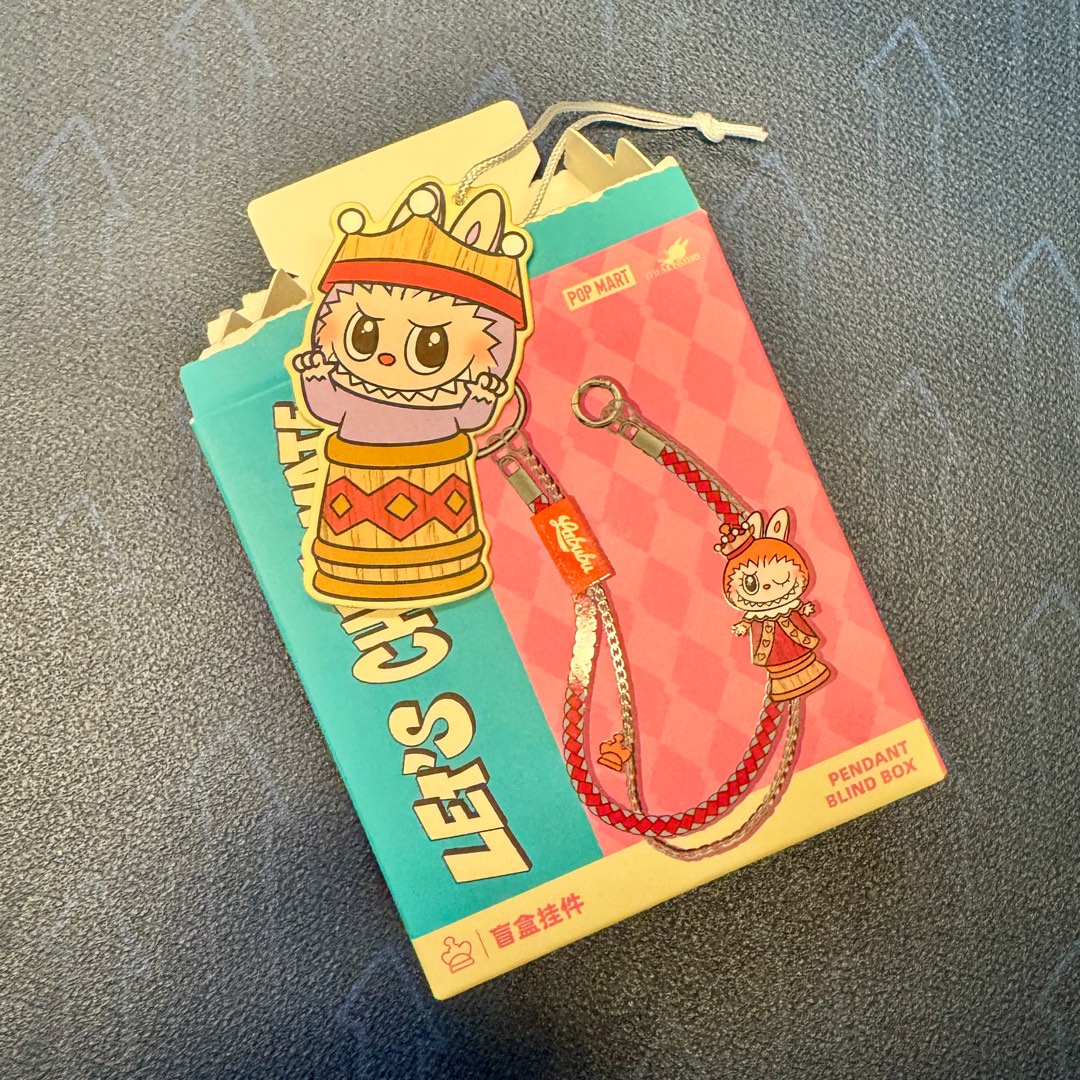 【可換可賣】Labubu Let’s Checkmate Pendant 電話掛繩, 興趣及遊戲, 玩具 & 遊戲類 - Carousell