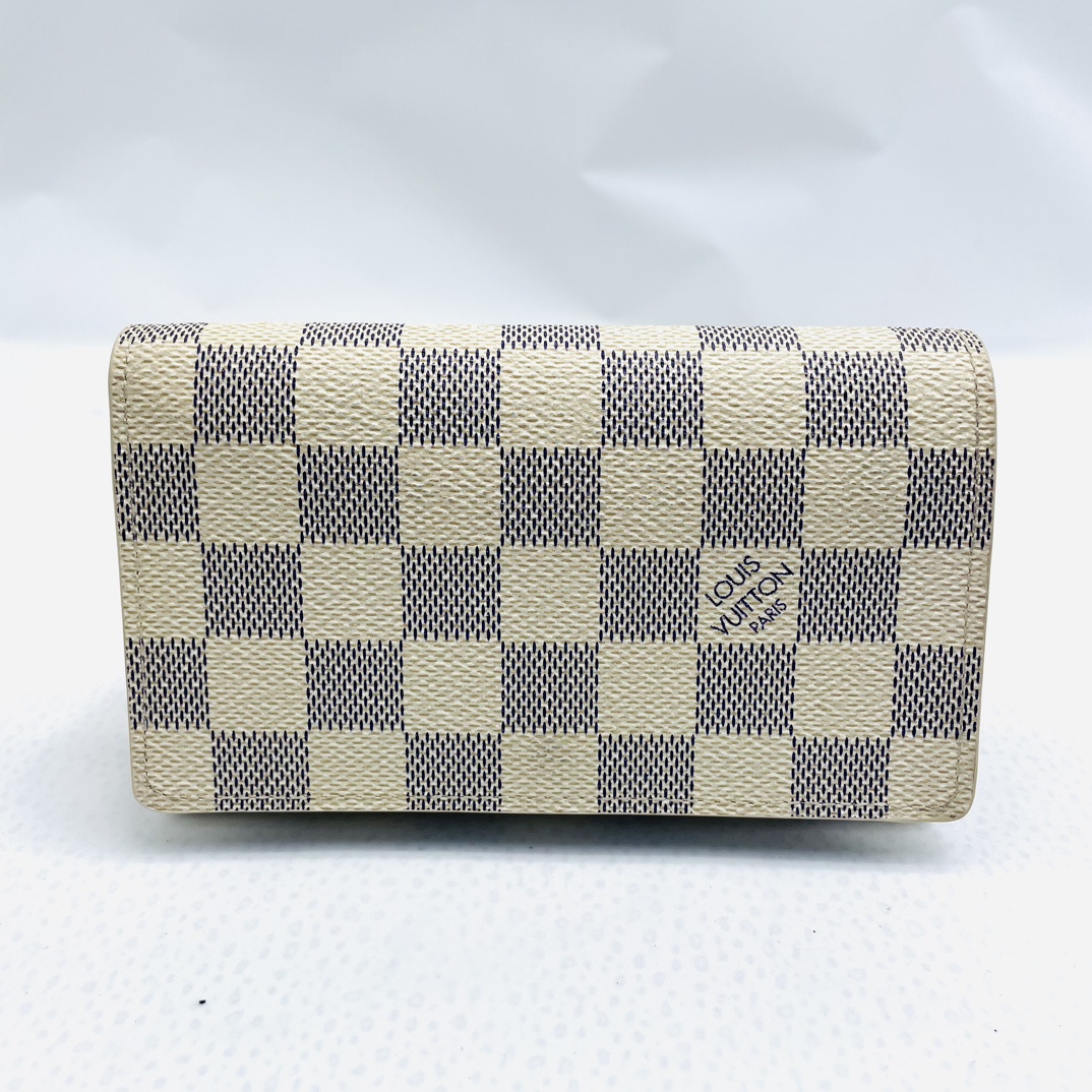 Louis Vuitton Damier Wallet, Luxury, Bags & Wallets on Carousell