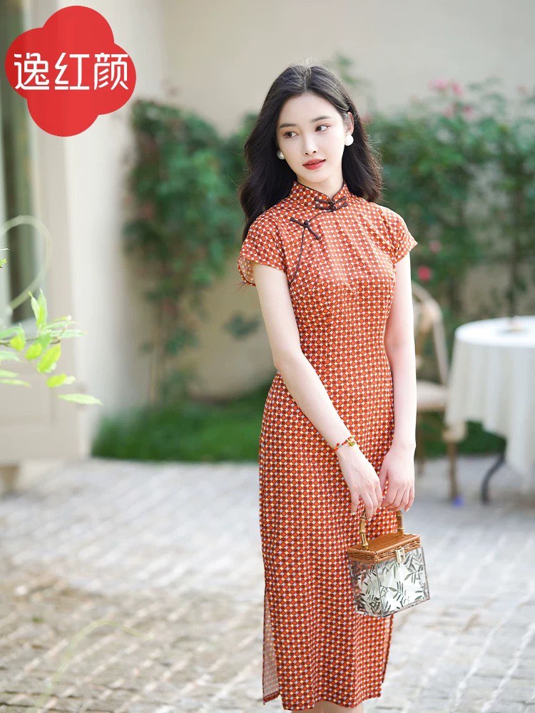 Orange Cheongsam / Qipao Dress, Women's Fashion, Dresses & Sets ...