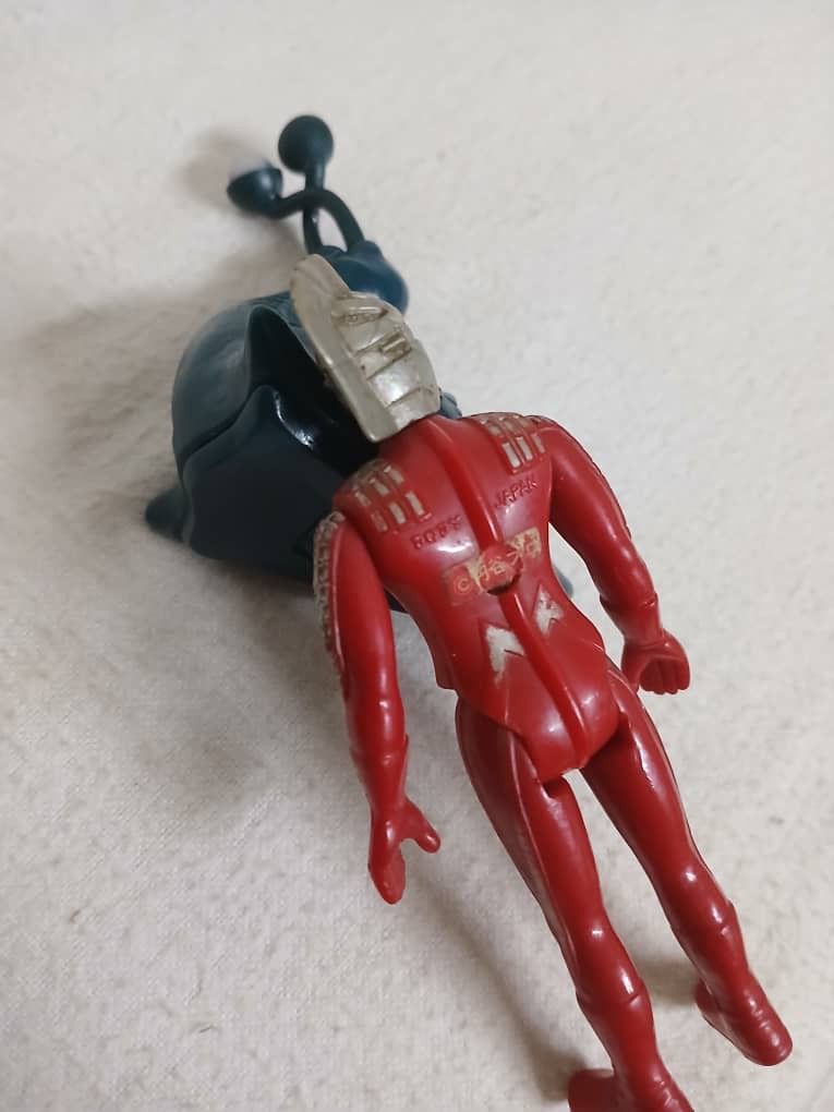 Popy World Heroes Ultraman Seven / Bullmark Namegon Kaiju Ultra Q TV ...