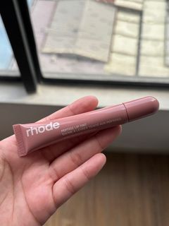 Rhode peptide lip tint in guava spritz, Beauty & Personal Care, Face ...
