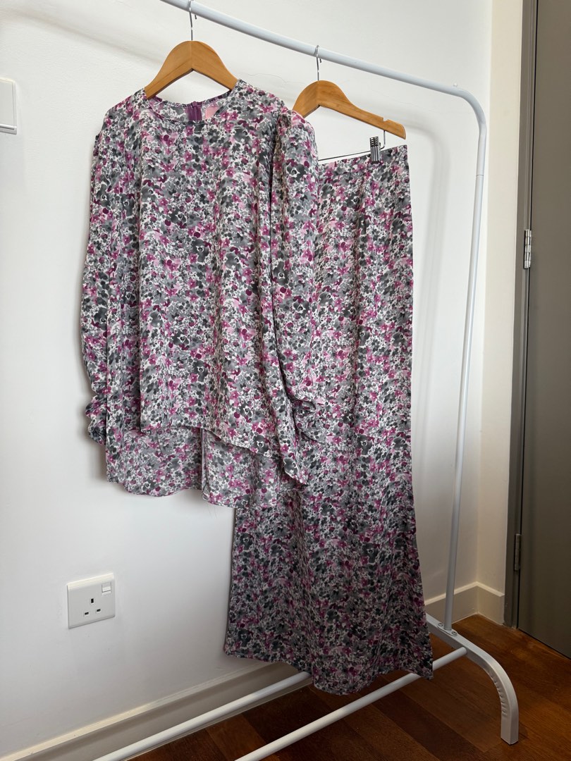 Roselyn baju kurung Dewi Diary, Women's Fashion, Muslimah Fashion, Baju ...