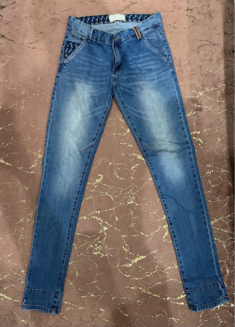 Sam jeans, Women's Fashion, Bottoms, Jeans & Leggings on Carousell