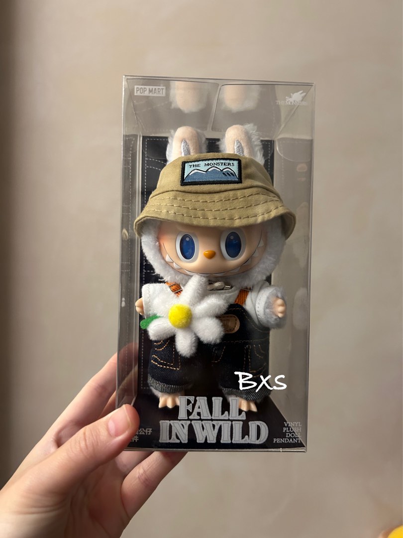 Sealed instock Authentic popmart the monster Labubu fall in wild vinyl ...