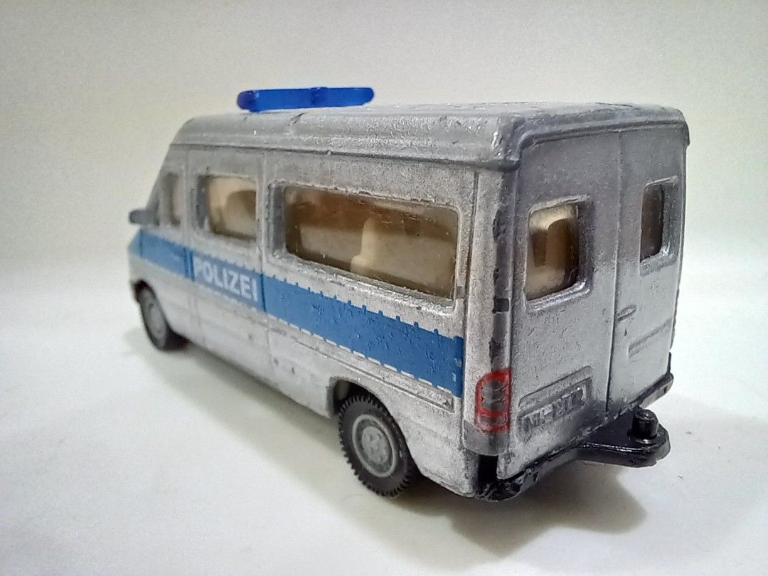 Siku Mercedes Benz Polizei Van Sprinter Police Bus Diecast, Hobbies & Toys, Toys & Games on ...