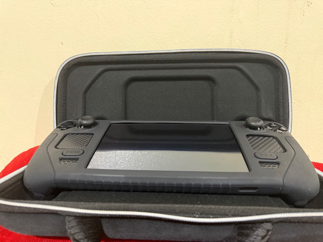 Steamdeck Oled, Hobbies & Toys, Toys & Games on Carousell