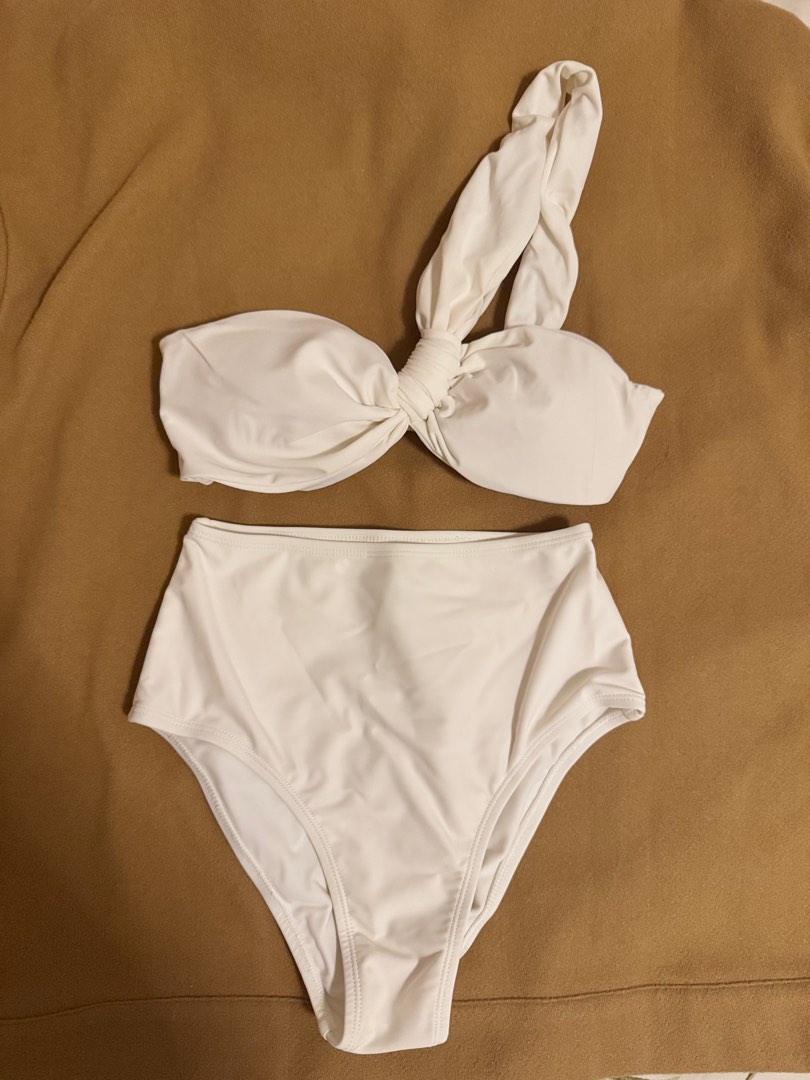 The juju club, Women's Fashion, Swimwear, Bikinis & Swimsuits on Carousell