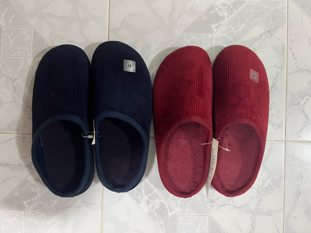Uniqlo room shoes / slippers, Women's Fashion, Footwear, Flipflops and ...