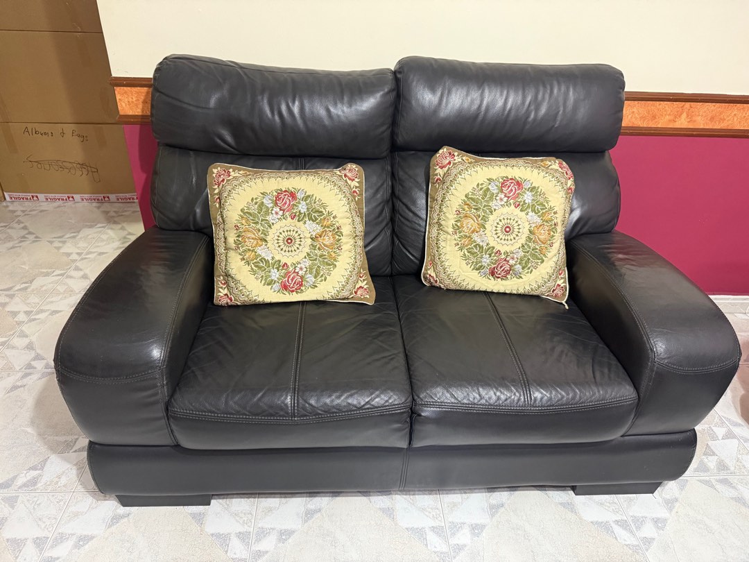 Used Sofa Set, Furniture & Home Living, Furniture, Sofas on Carousell