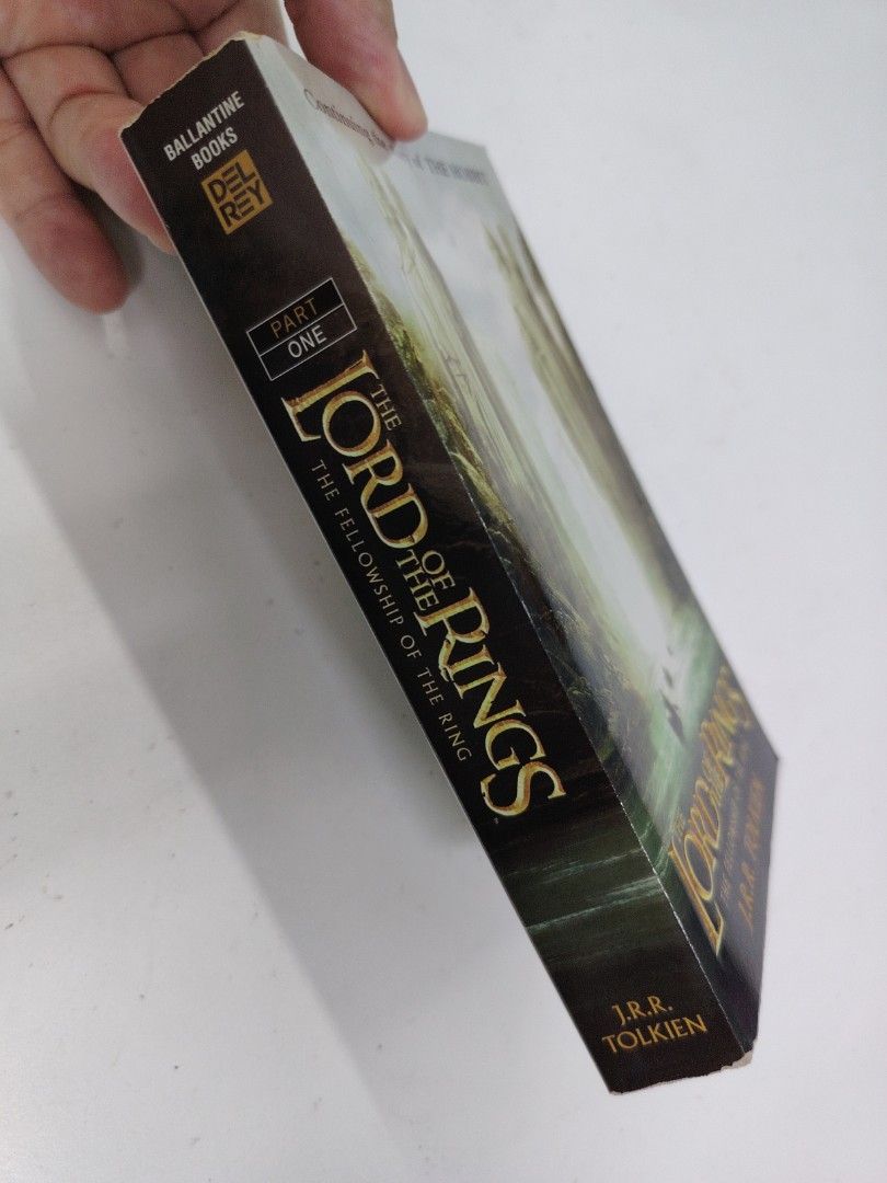 [Used] The Fellowship of the Rings by J.R.R. Tolkien (Epic Fantasy ...