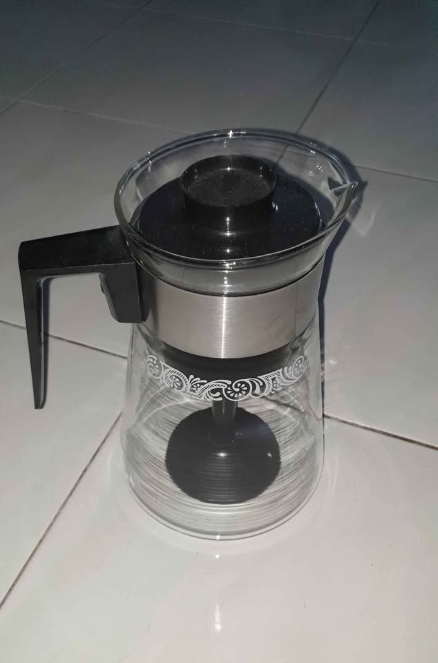 Vintage 1970s Pyrex coffee percolator, TV & Home Appliances, Kitchen ...