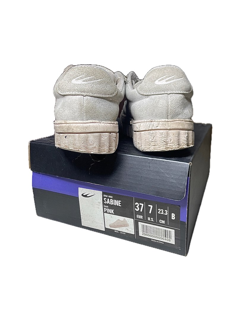 World Balance Sabine Pink (Lightweight/Beaters), Women's Fashion ...
