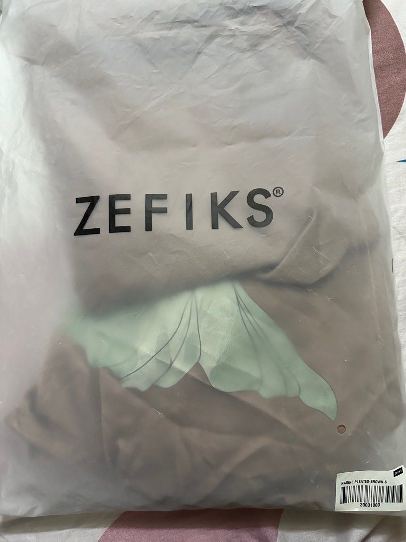 ZEFIKS NADINE KURUNG, Women's Fashion, Muslimah Fashion, Baju Kurung ...