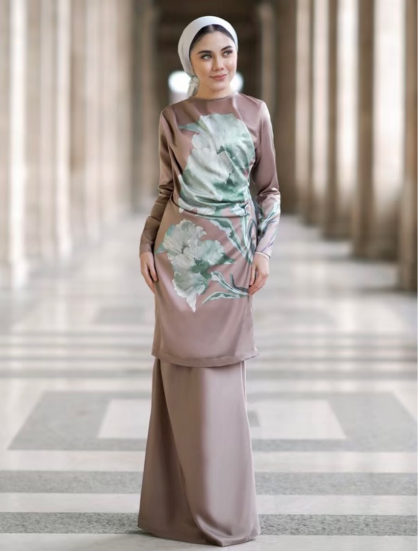 ZEFIKS NADINE KURUNG, Women's Fashion, Muslimah Fashion, Baju Kurung ...