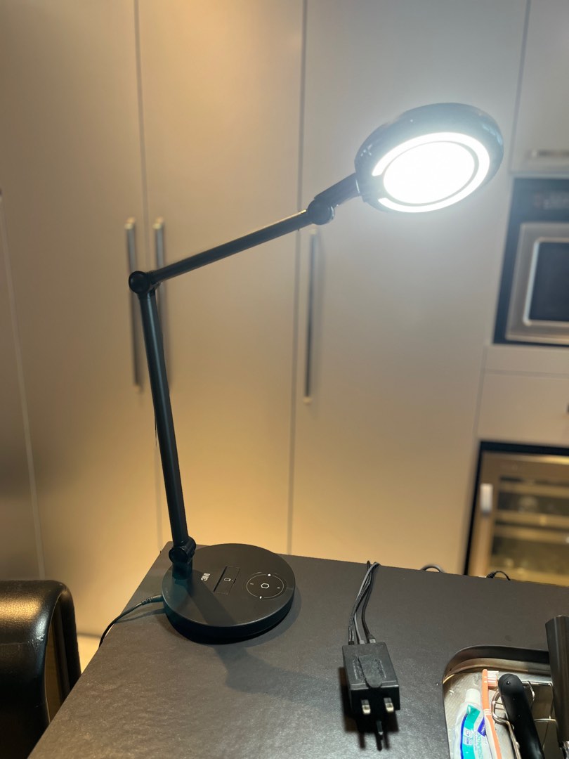 3M LED Polarizing Task Light, Furniture & Home Living, Lighting & Fans ...