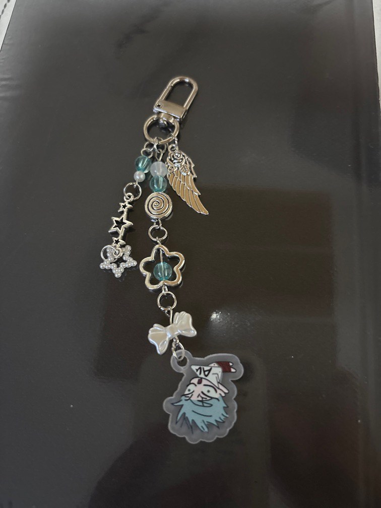 Alien Stage [ALNST] Till Keychain charm, Hobbies & Toys, Memorabilia ...