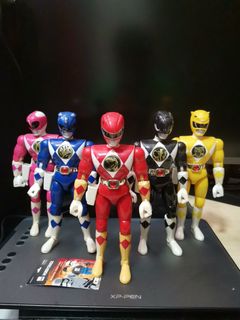 BANDAI 2009 Power Rangers RPM Ranger Gold Cycle & Figure Auxiliary Trax ...