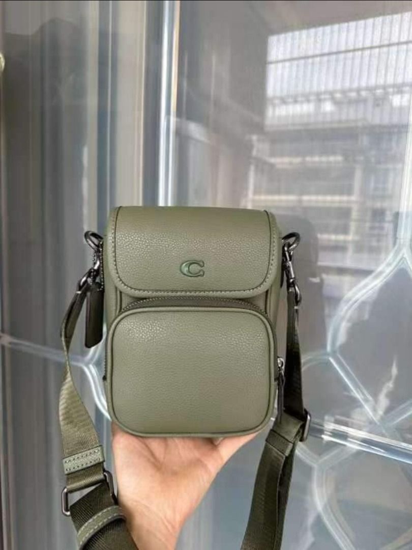 Coach CH688 Lee Crossbody Bag in Soft Polished Pebble Leather with Snap ...