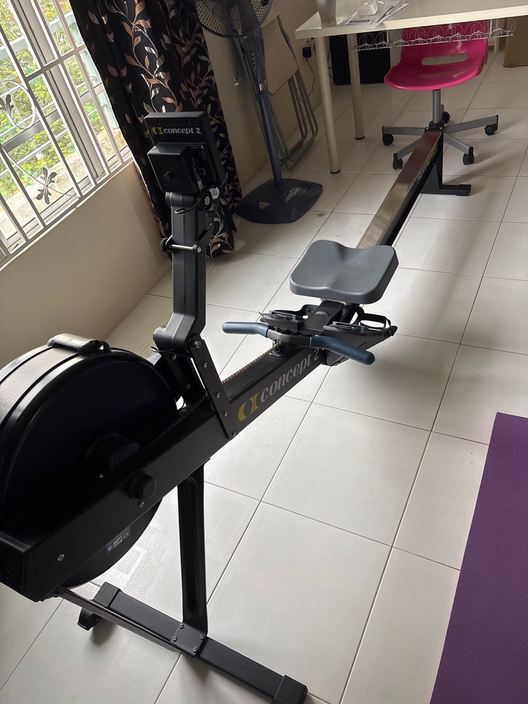Concept2 RowERG Standard with PM5 monitor, Sports Equipment, Exercise & Fitness, Cardio ...