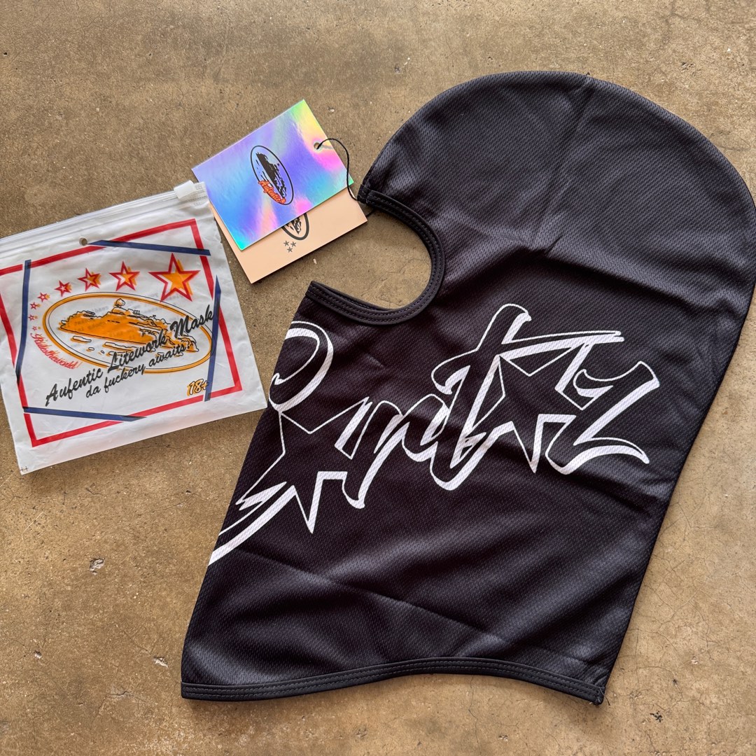 Corteiz Liteweight Ski Mask Black N White, Men's Fashion, Watches ...