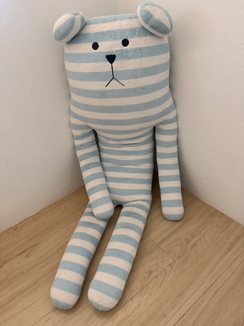 Craftholic XL Hugging Cushion, Babies & Kids, Infant Playtime on Carousell