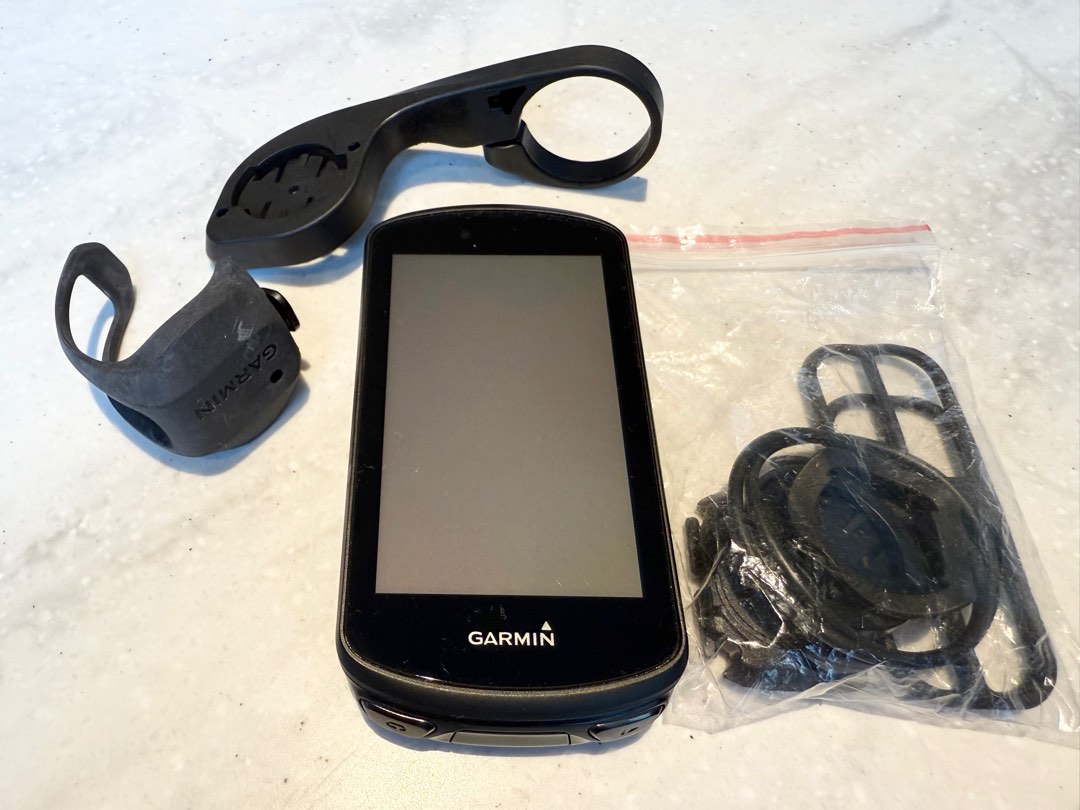GARMIN EDGE 1030 PLUS WITH HRM-DUAL, CADENCE, SPEED & MOUNTS, 運動產品, 單車及 ...