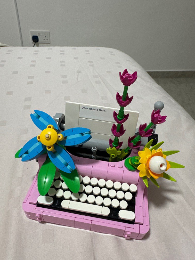 Lego Creator Typewriter, Hobbies & Toys, Toys & Games on Carousell