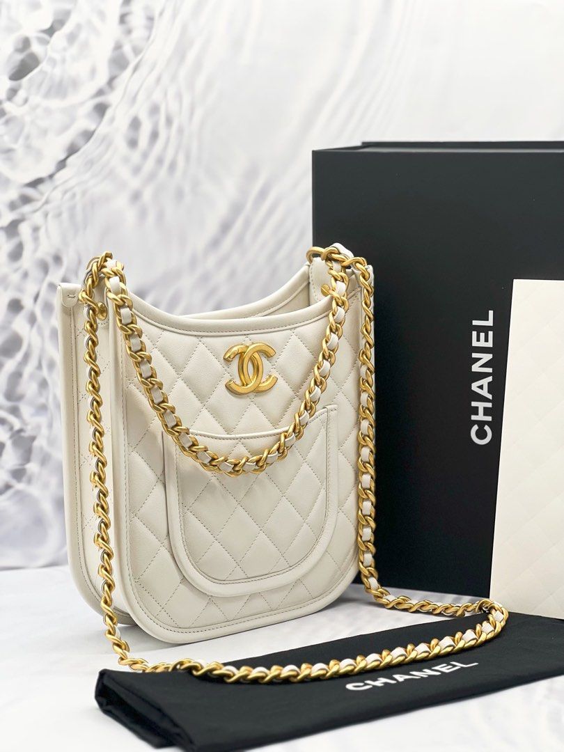 (LIKE NEW) 2024 MICROCHIP CHANEL QUILTED CC HOBO WHITE LAMBSKIN LEATHER ...