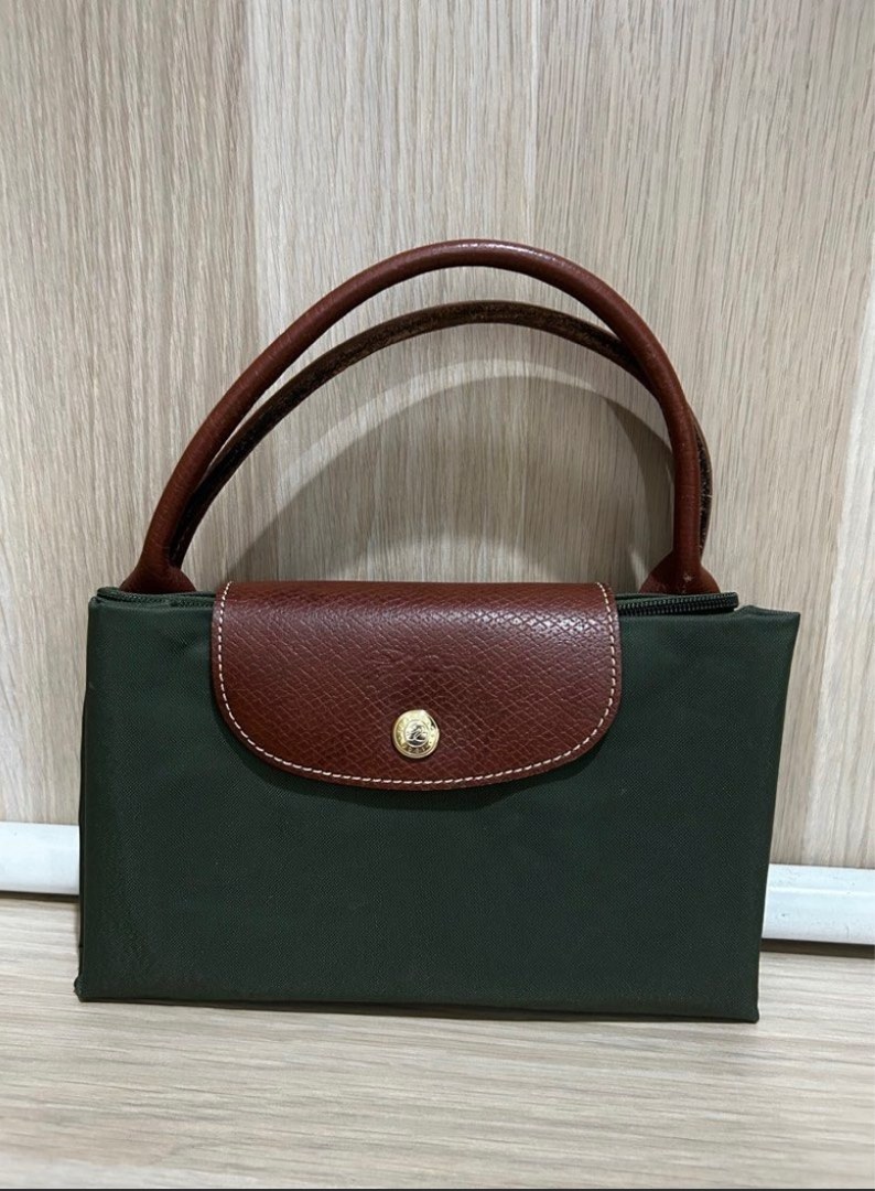 Original Longchamp le pliage green, Barang Mewah, Tas & Dompet di Carousell