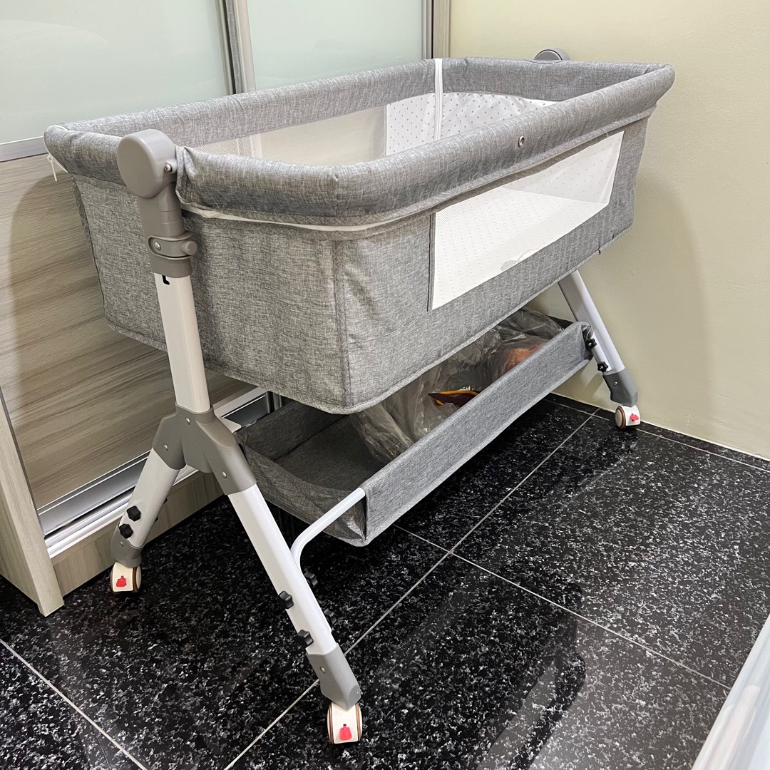 Folding Moveable Baby Cot Crib Bed , Babies & Kids, Baby Nursery & Kids ...