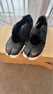 NEW Nike Air Rift, Fesyen Wanita, Sepatu di Carousell