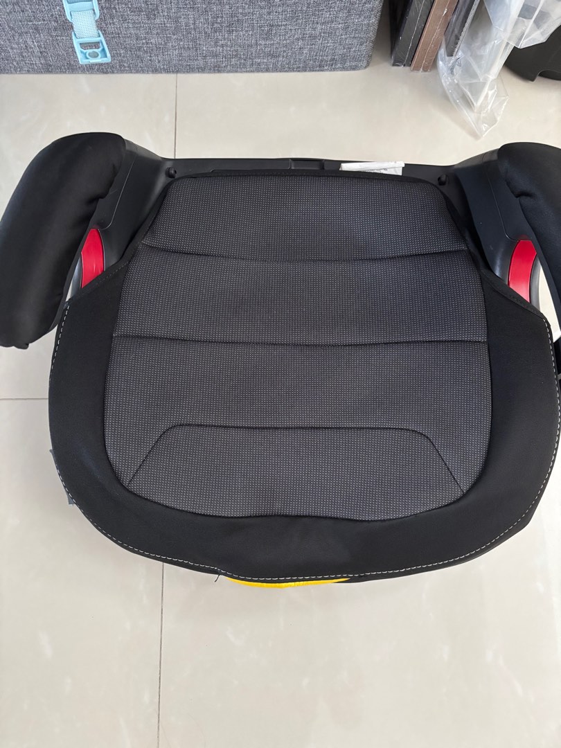 Peg Perego Viaggio Shuttle 120 booster seat, Babies & Kids, Going Out ...