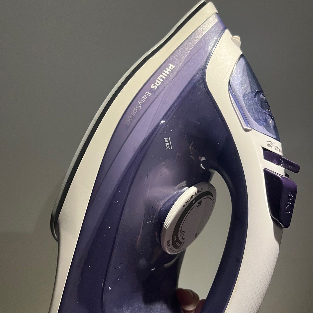 Philips easyspeed iron 2000w, TV & Home Appliances, Irons & Steamers on ...