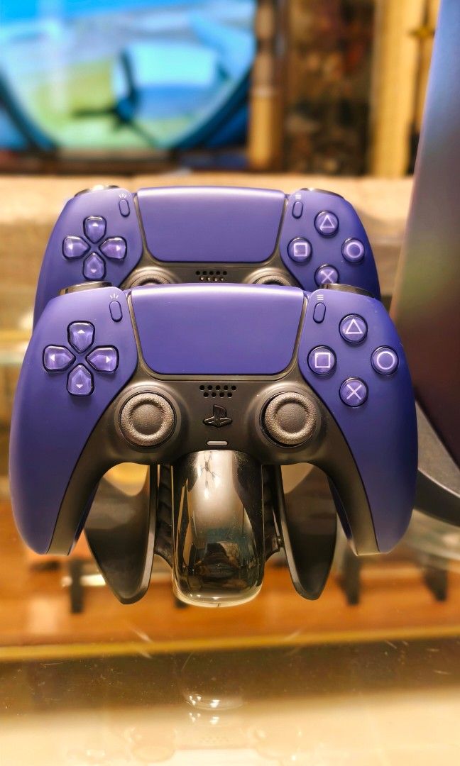 PS5 Disc w/ Dbrand Transparent Purple Case, Video Gaming, Video Game ...