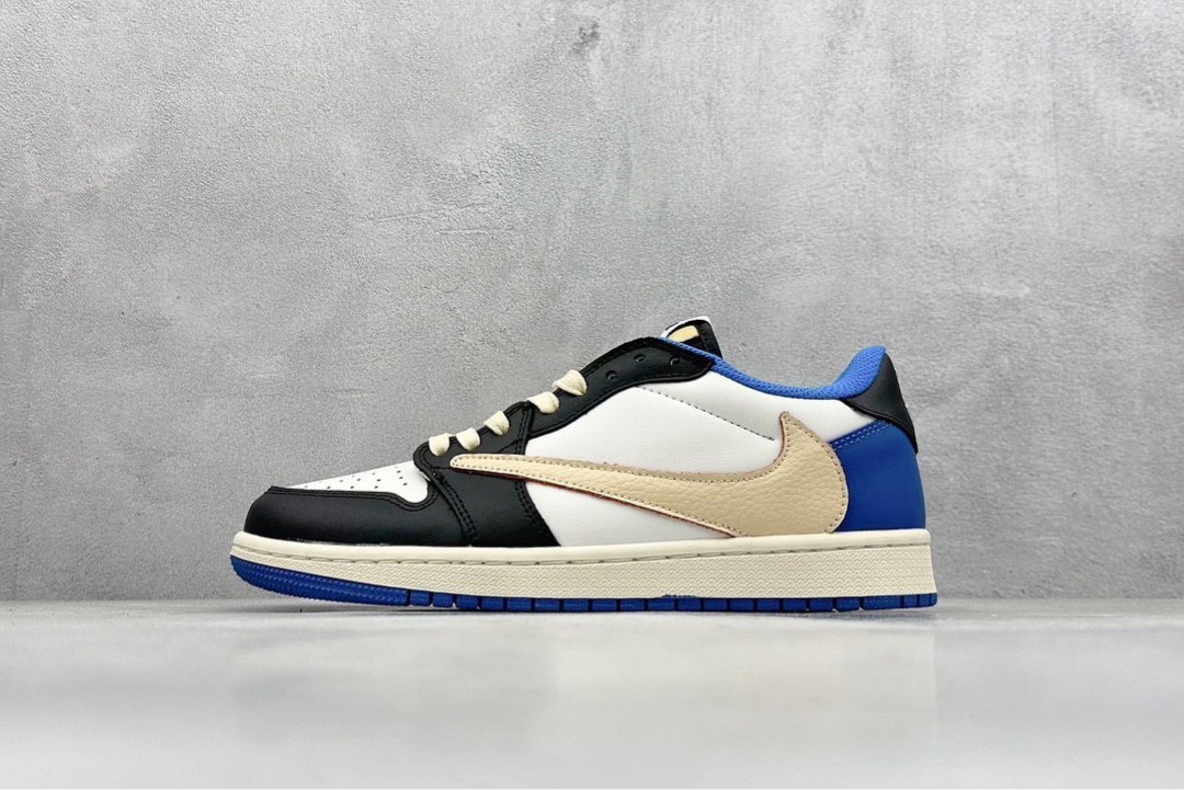 **PO** AIR JORDAN 1 LOW OG SP** *Kolaborasi Eksklusif **Travis Scott x ...