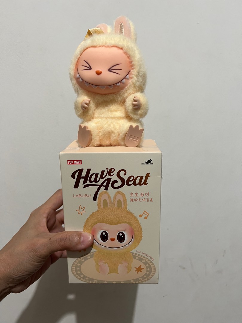 Popmart original Labubu V2 have a seat, Bayi & Anak, Mainan & Baby Walker di Carousell