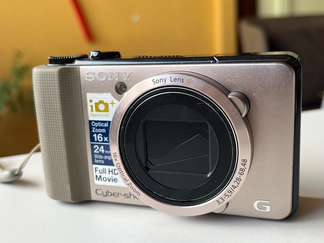 Sony Cybershot DSC HX9V on Carousell
