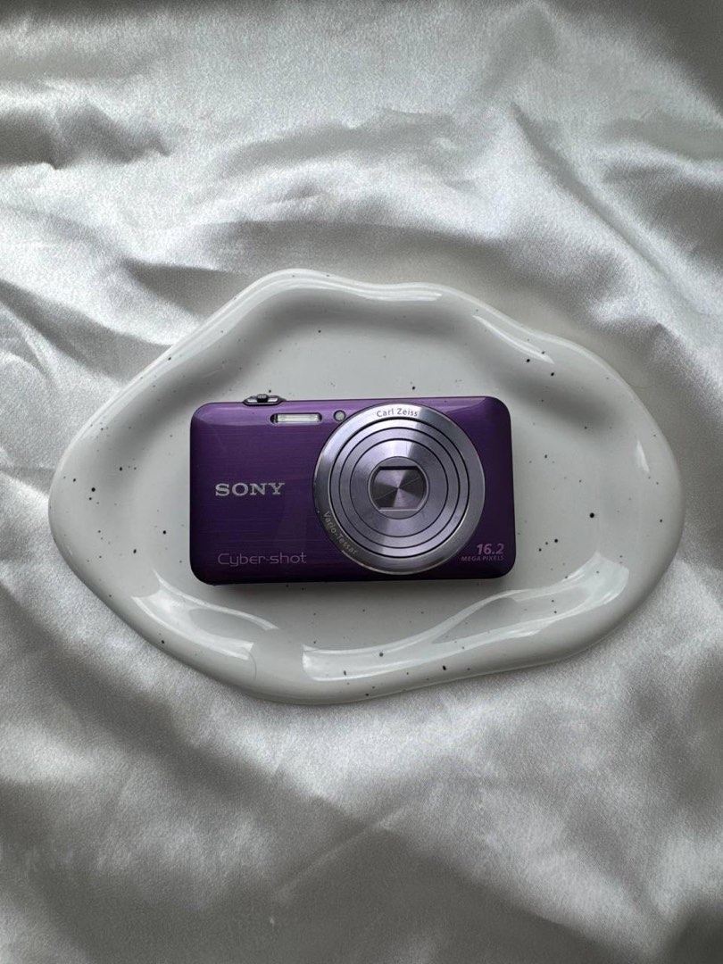 Sony wx30 purple digicam cybershot, Photography, Cameras on Carousell