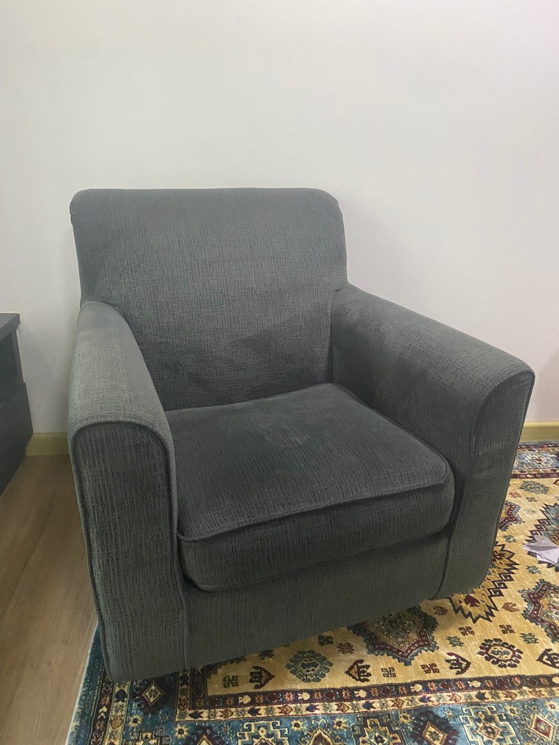 SSF Spinning Chair, Furniture & Home Living, Furniture, Chairs on Carousell