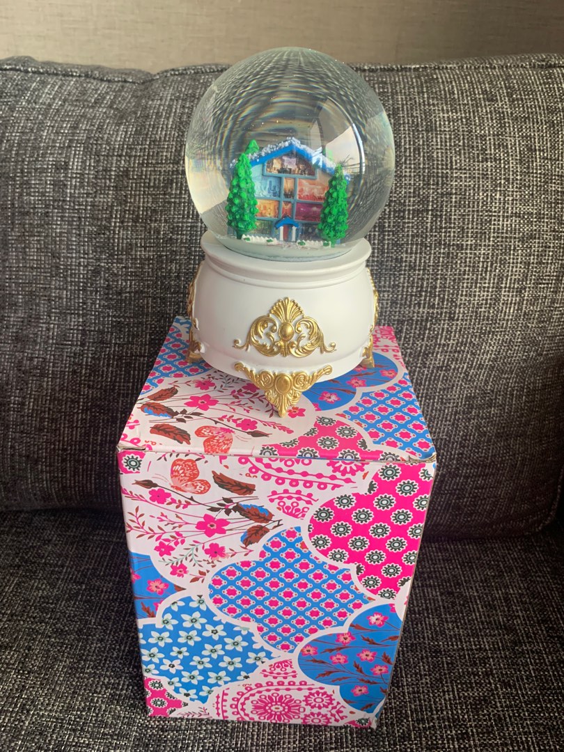 Taylor Swift Lover Snow Globe, Hobbies & Toys, Memorabilia ...