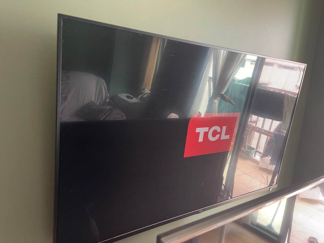 TCL tv with half screen problem, TV & Home Appliances, TV ...