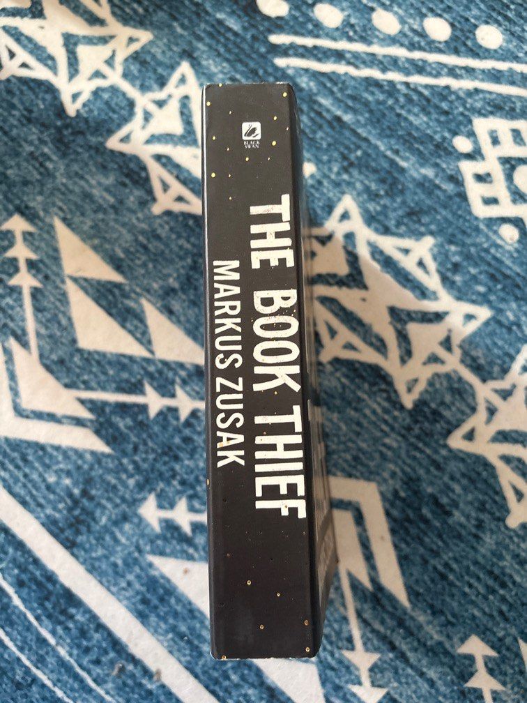 THE BOOK THIEF MARKUS ZUSAK, Hobbies & Toys, Books & Magazines ...