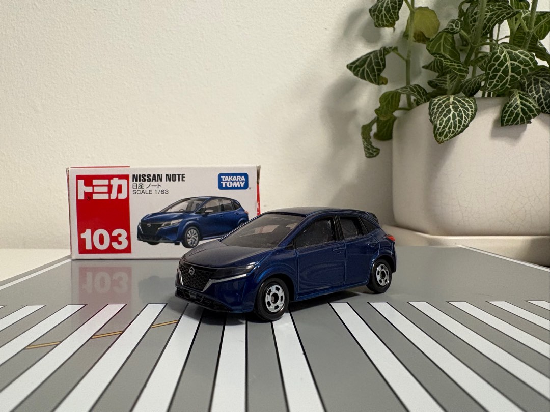 Tomica Nissan Note car, Hobbies & Toys, Toys & Games on Carousell